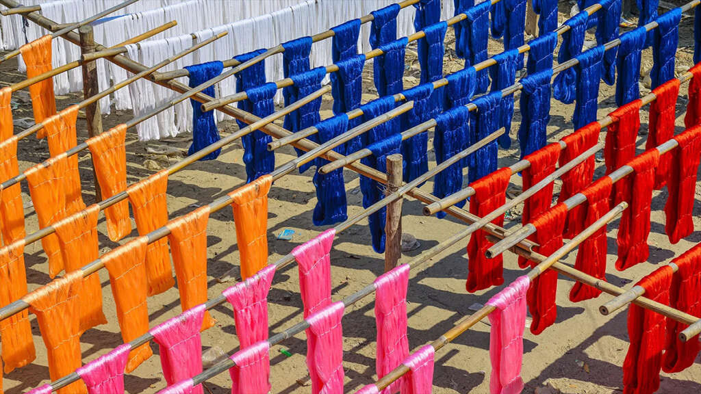 Moda circular: ¿Cómo vestir sin contaminar? - Inmendoza